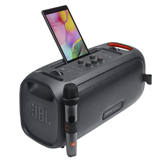JBL PartyBox On-The-Go | 可攜式派對喇叭搭配動態燈光秀和無線麥克風，讓您可隨之歡唱
